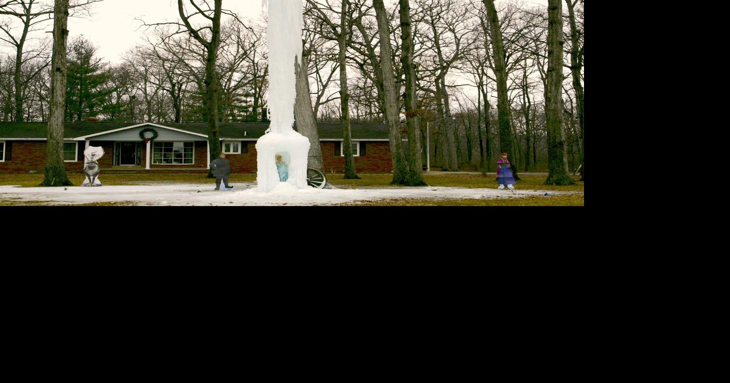 Family turns yard into scene from 'Frozen', creates giant icicle | News ...