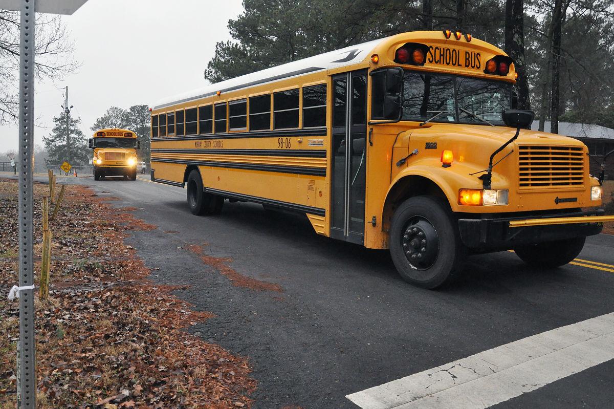Fully loaded: Georgia parents say kids standing in aisle on school ...