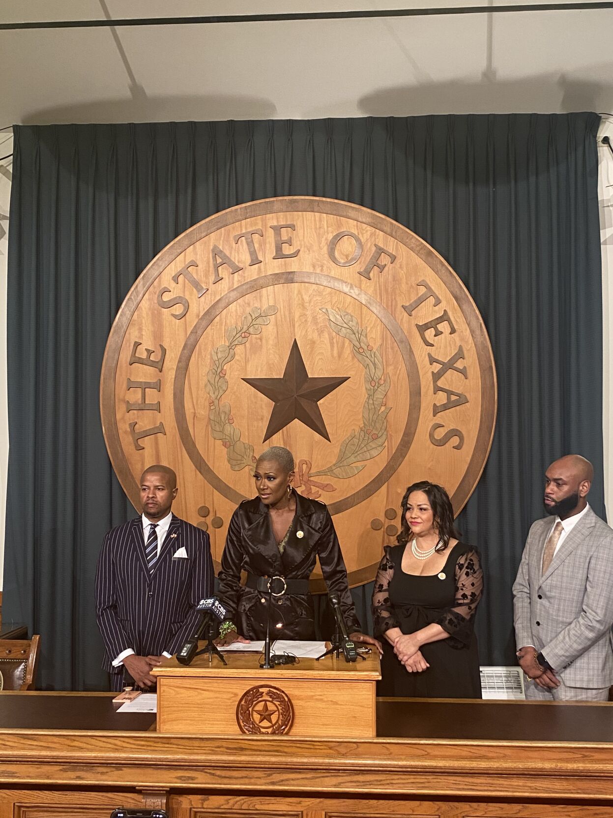 Bill would require officers to obtain liability insurance | CNHI ...