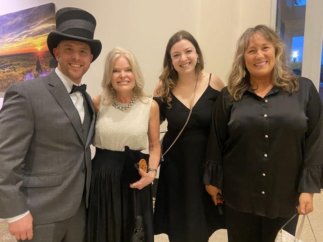 GIAR holds annual dinner | Chfeature | coastalillustrated.com