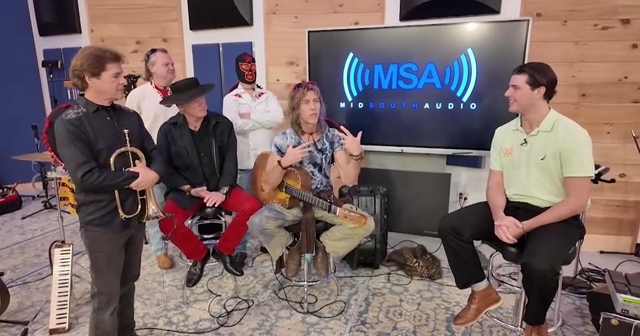 MSA Live Sessions: Christmas Caroling With Hot Sauce | Your Life ...