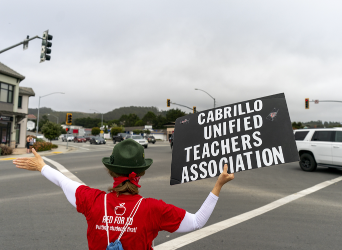 Cabrillo Unified employees get 5% raise | News | coastsidenews.com