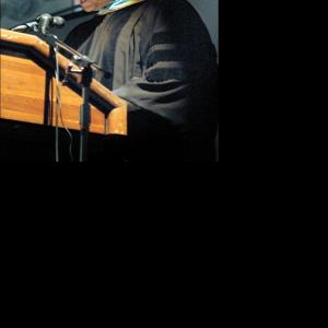 Bayless focuses on big picture | News | coastsidenews.com