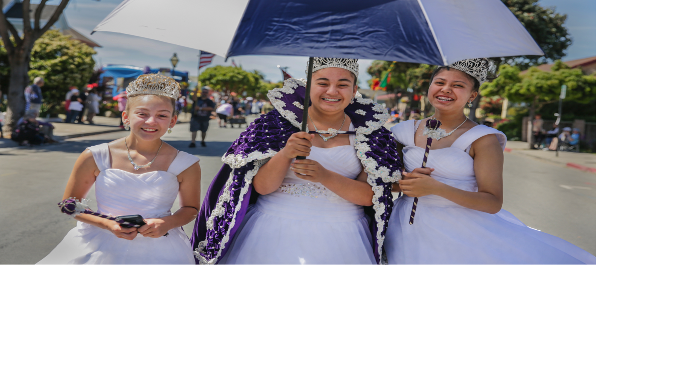 In Photo: Chamarita brings parade of princesses | News | coastsidenews.com