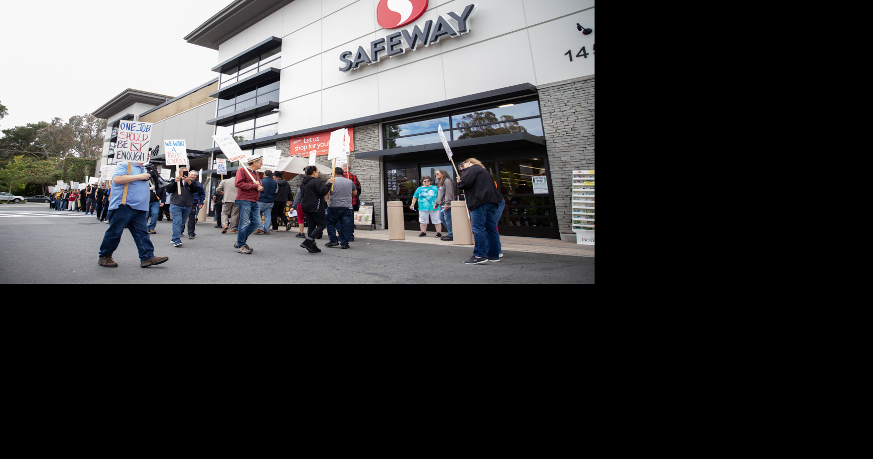 Safeway union members win pay, benefit gains in new agreement | News ...