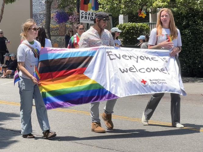 Downtown Half Moon Bay fills with pride | News | coastsidenews.com