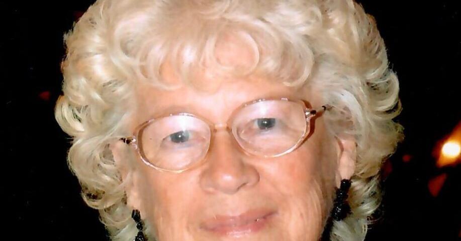 Evelyn Laura Woodward | Obituaries | coastsidenews.com