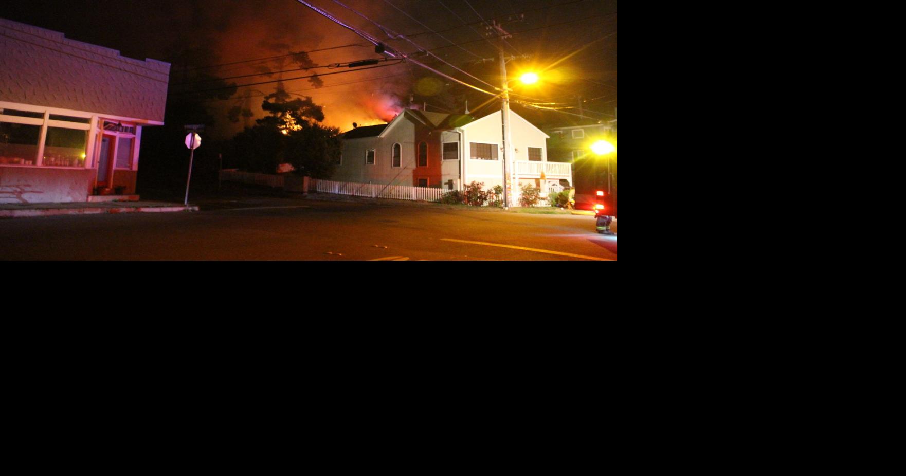 Fire consumes Moss Beach house, 1 hurt | News | coastsidenews.com