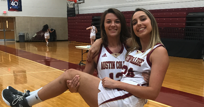 Longaker, Walling find success in Texas | Sports | coastsidenews.com