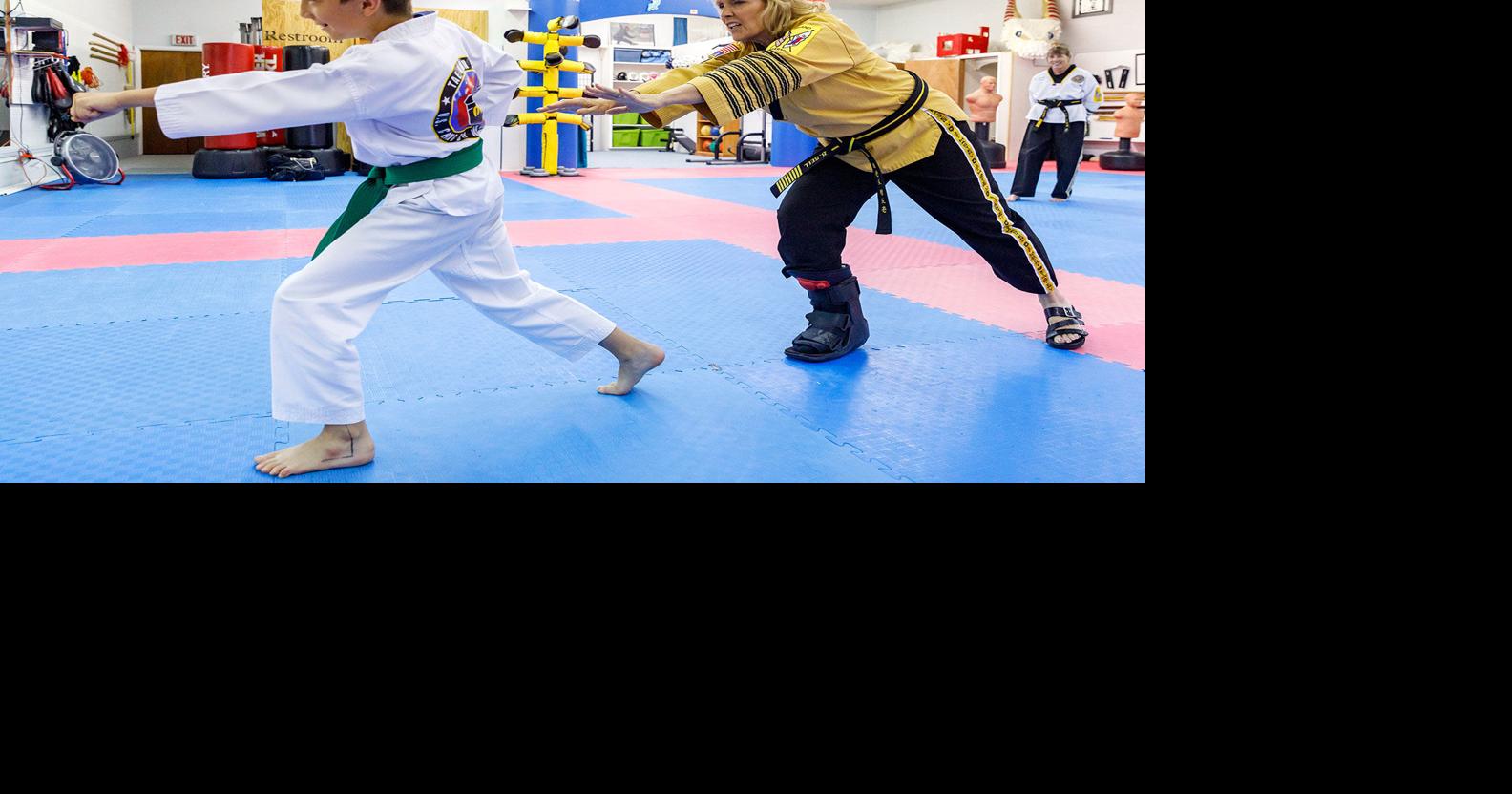 Martial arts master teaches Cody taekwondo students | Sports ...