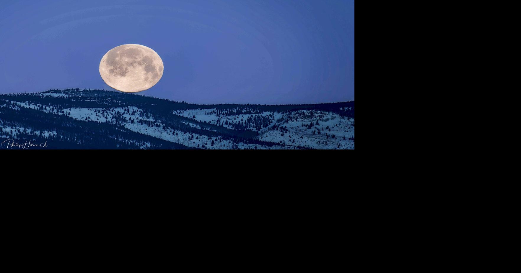 Magical moonset | Local News | codyenterprise.com