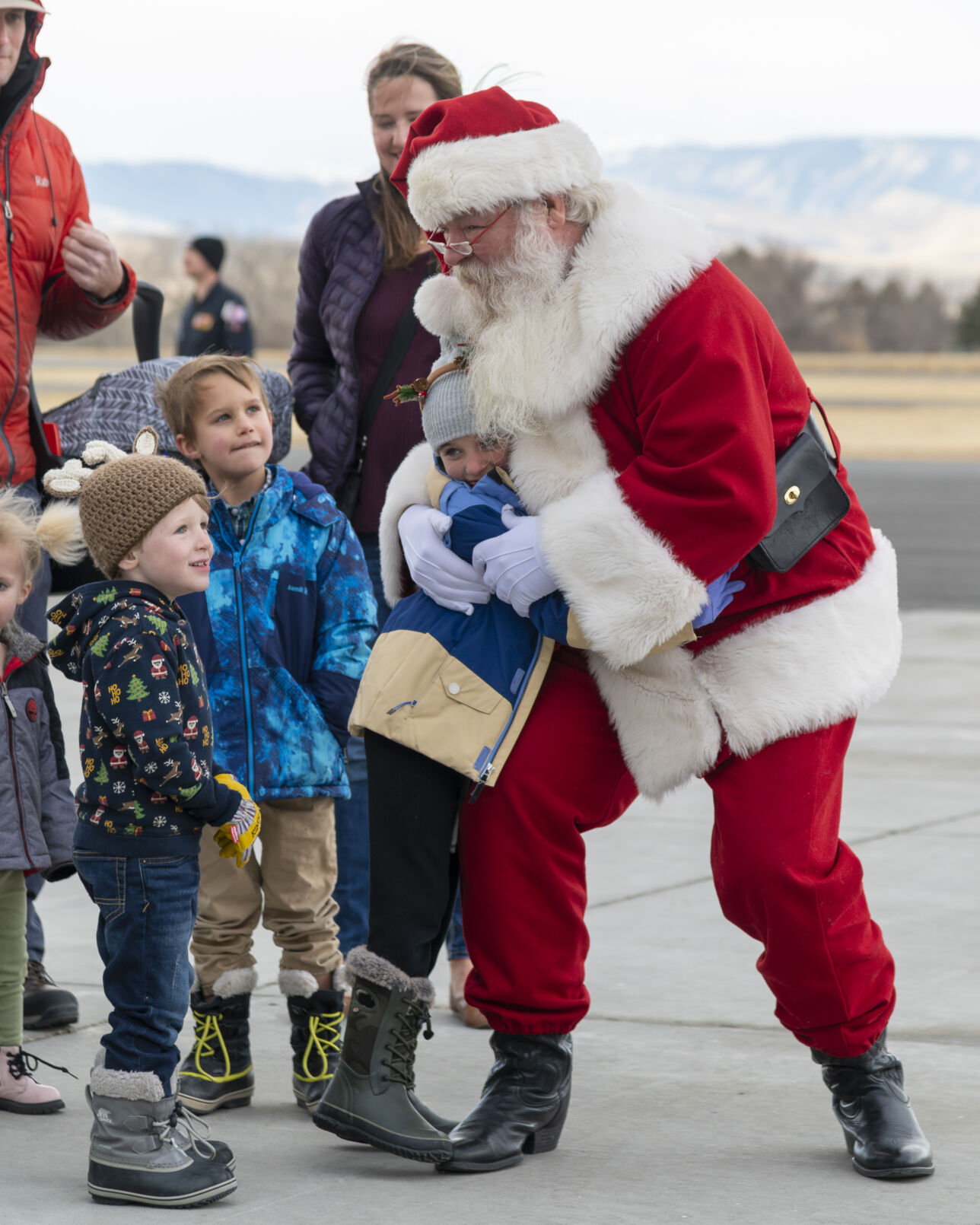 Santa hug | People | codyenterprise.com