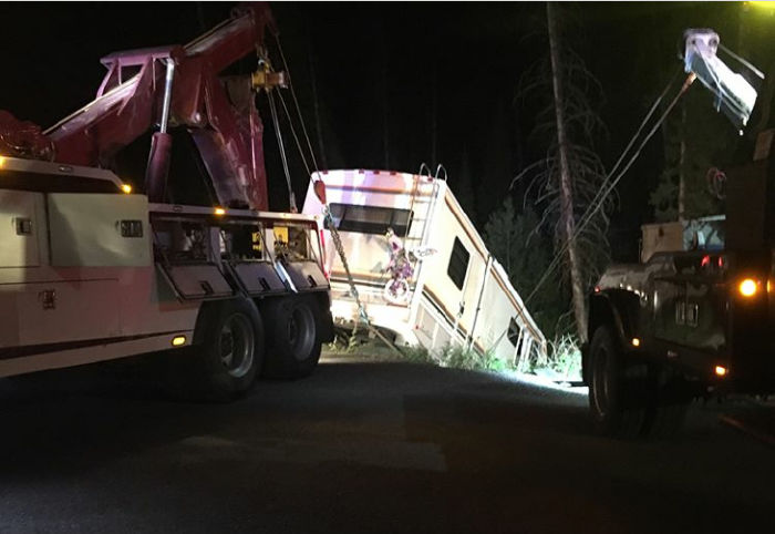 RV pulled from river after brakes fail | Local News | codyenterprise.com