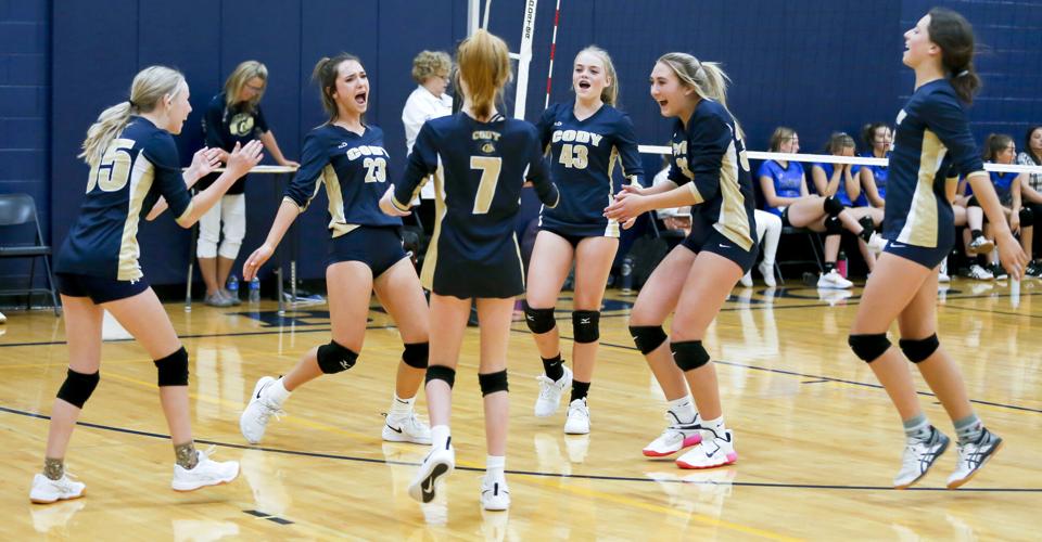 Eighth-grade volleyball wins conference | Sports | codyenterprise.com