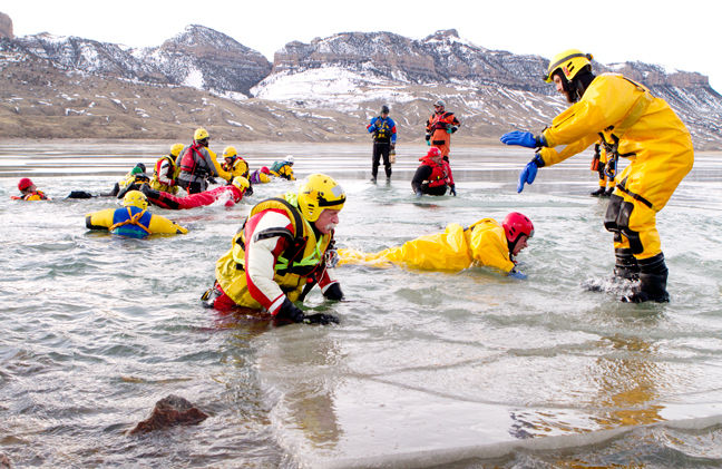 S&R volunteers train for ‘open ice’ rescues | Local News ...