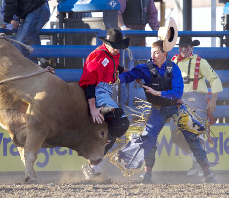 Stall wins Xtreme Bulls title: Four riders last eight seconds on two ...