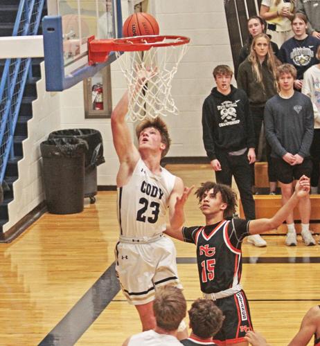 Broncs gain momentum | Sports | codyenterprise.com
