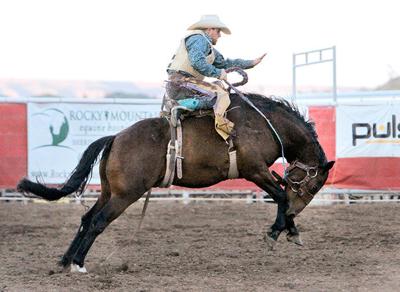 Rinehart improves saddle bronc riding skills during Nite Rodeo | Sports ...