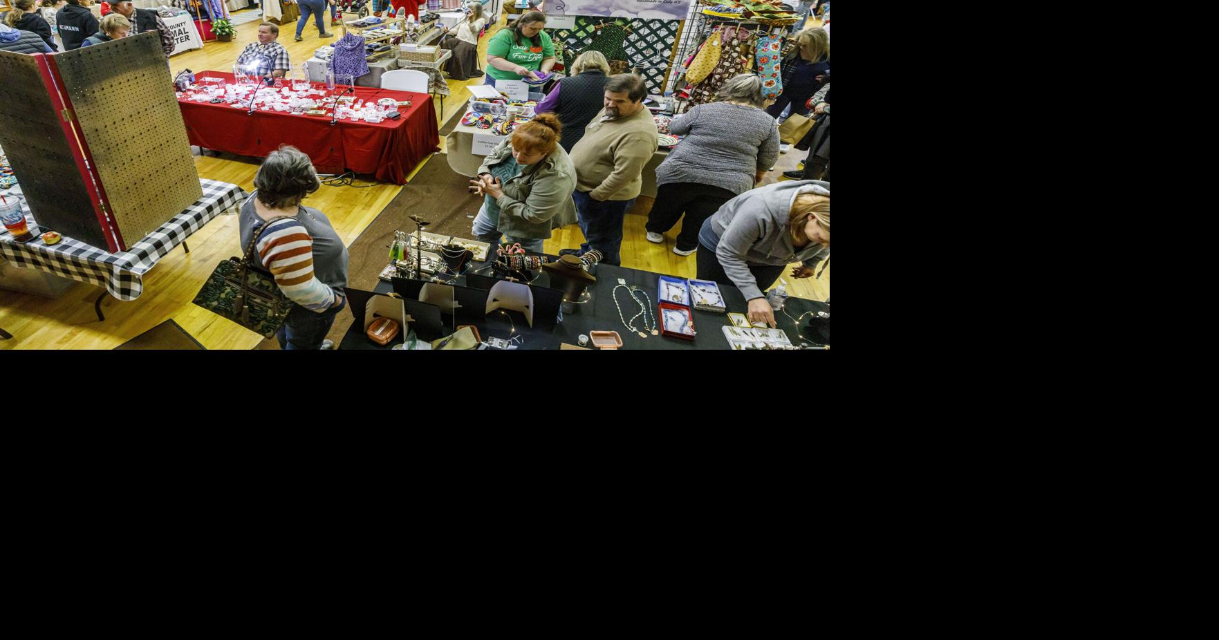 Annual craft fair helps ring in the season | People | codyenterprise.com
