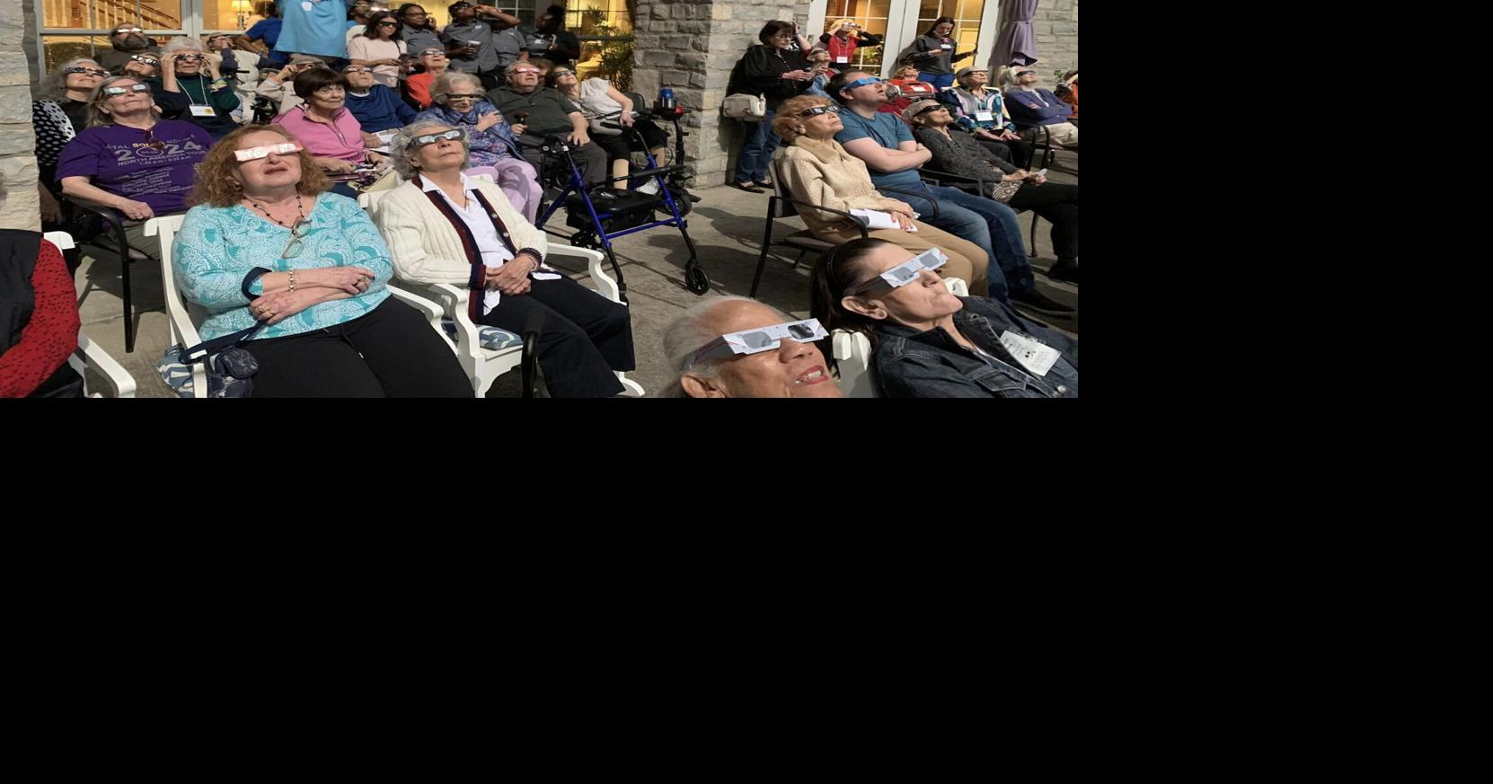 Wexner Heritage Village residents view eclipse | In the Community ...