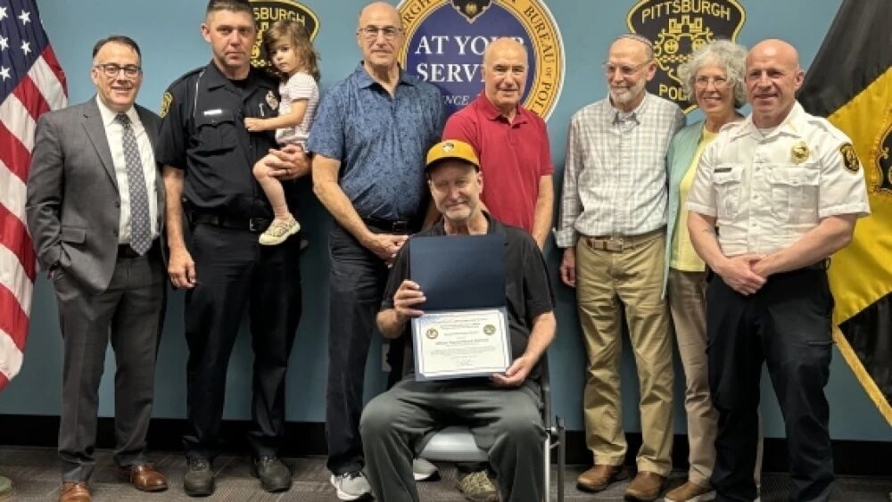 Tree of Life officer Daniel Mead given Hometown Hero Award | National ...