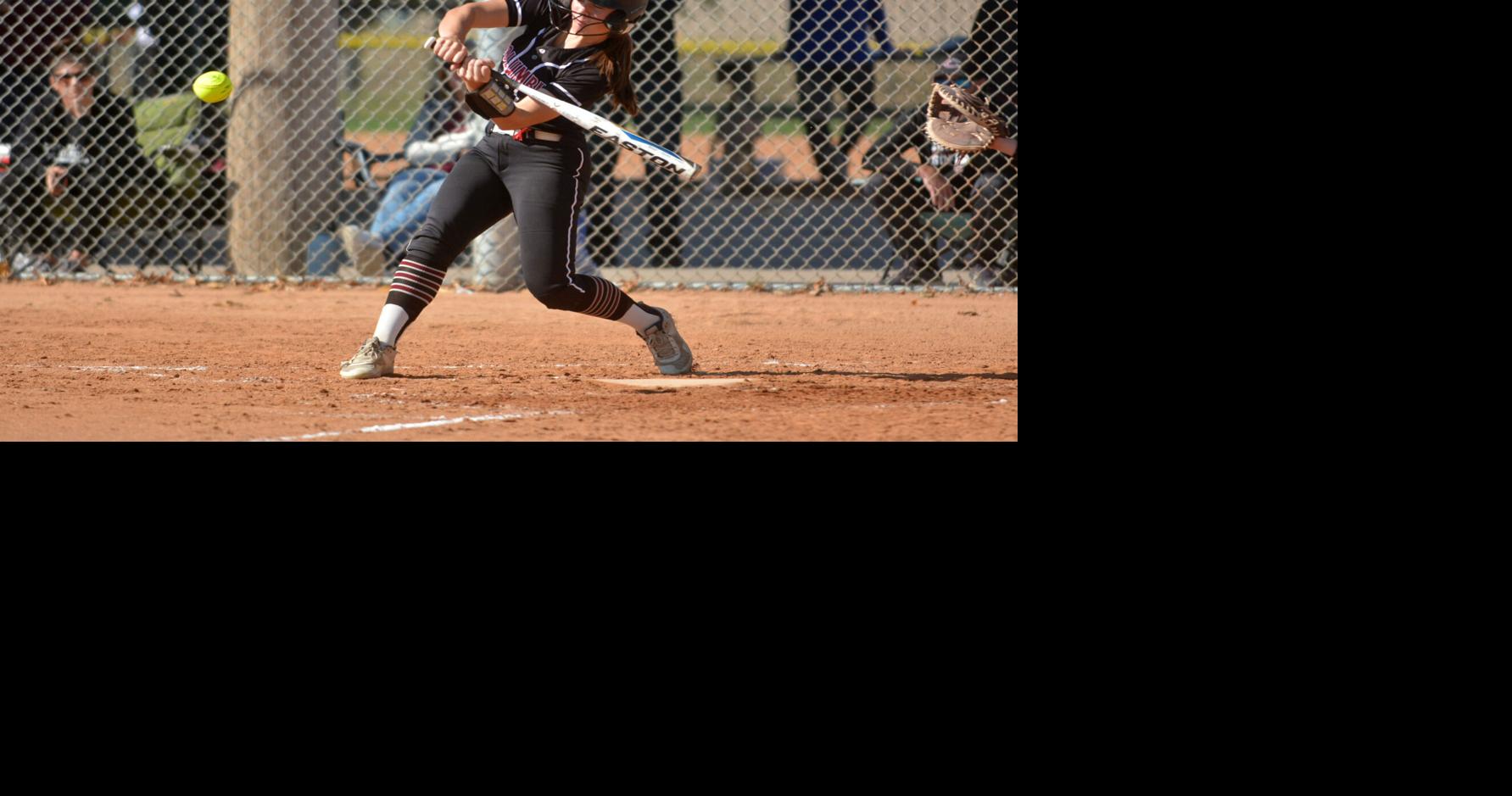 Kyra Bowen finishes single shy of cycle in win at Lincoln High