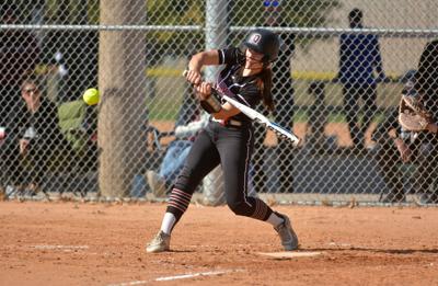 Kyra Bowen finishes single shy of cycle in win at Lincoln High