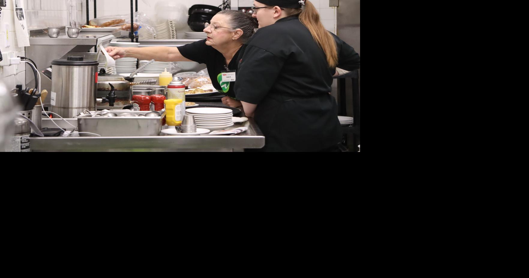 Hy-Vee bringing back Market Grille restaurants with new food offerings