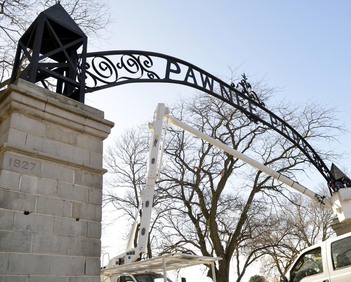 Archway returns to Pawnee Park entrance | Local | columbustelegram.com