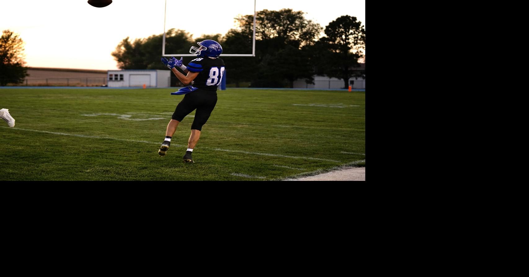 Lakeview football earns home win over St. Paul