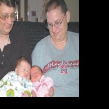 Columbus twins born in family van on way to hospital