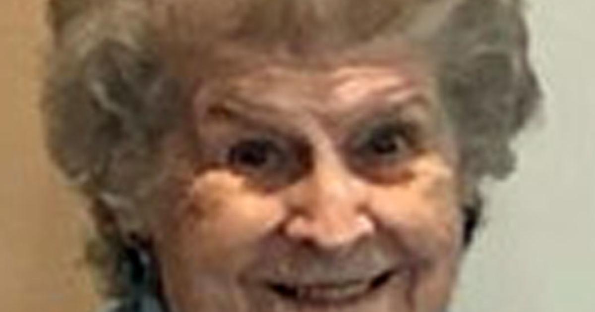 Lillian Carlson