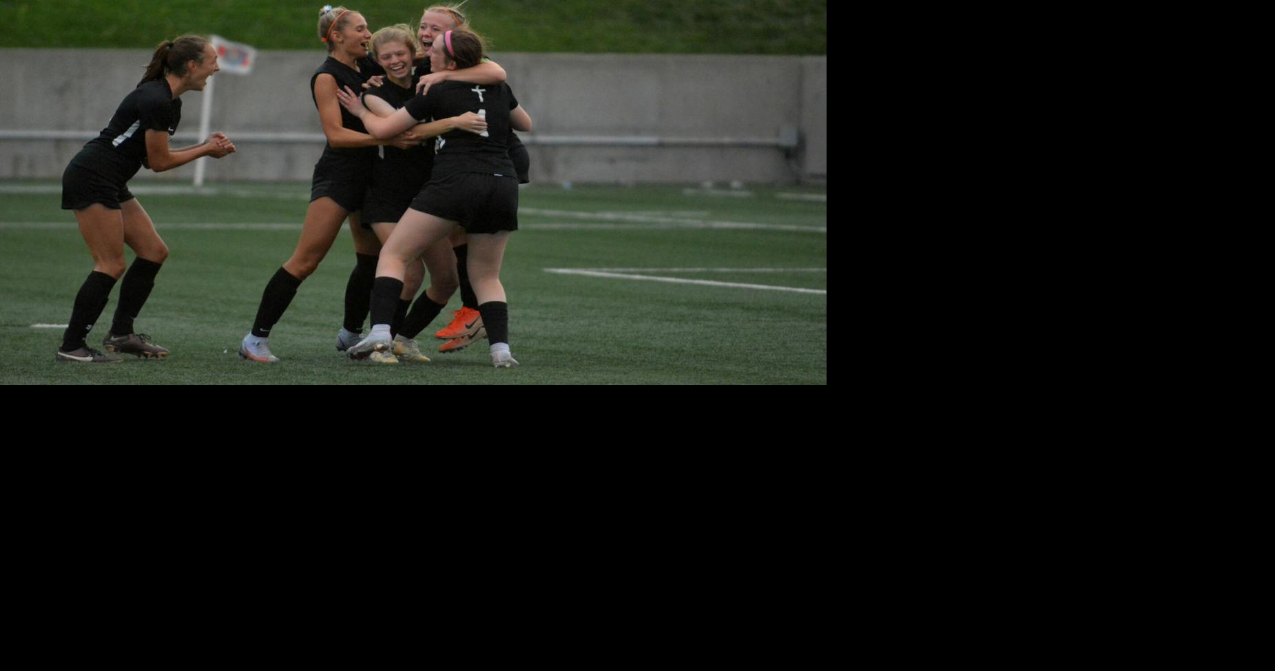 Scotus girls drop heartbreaker to Omaha Mercy