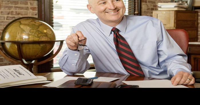 Ricketts begins building governorship