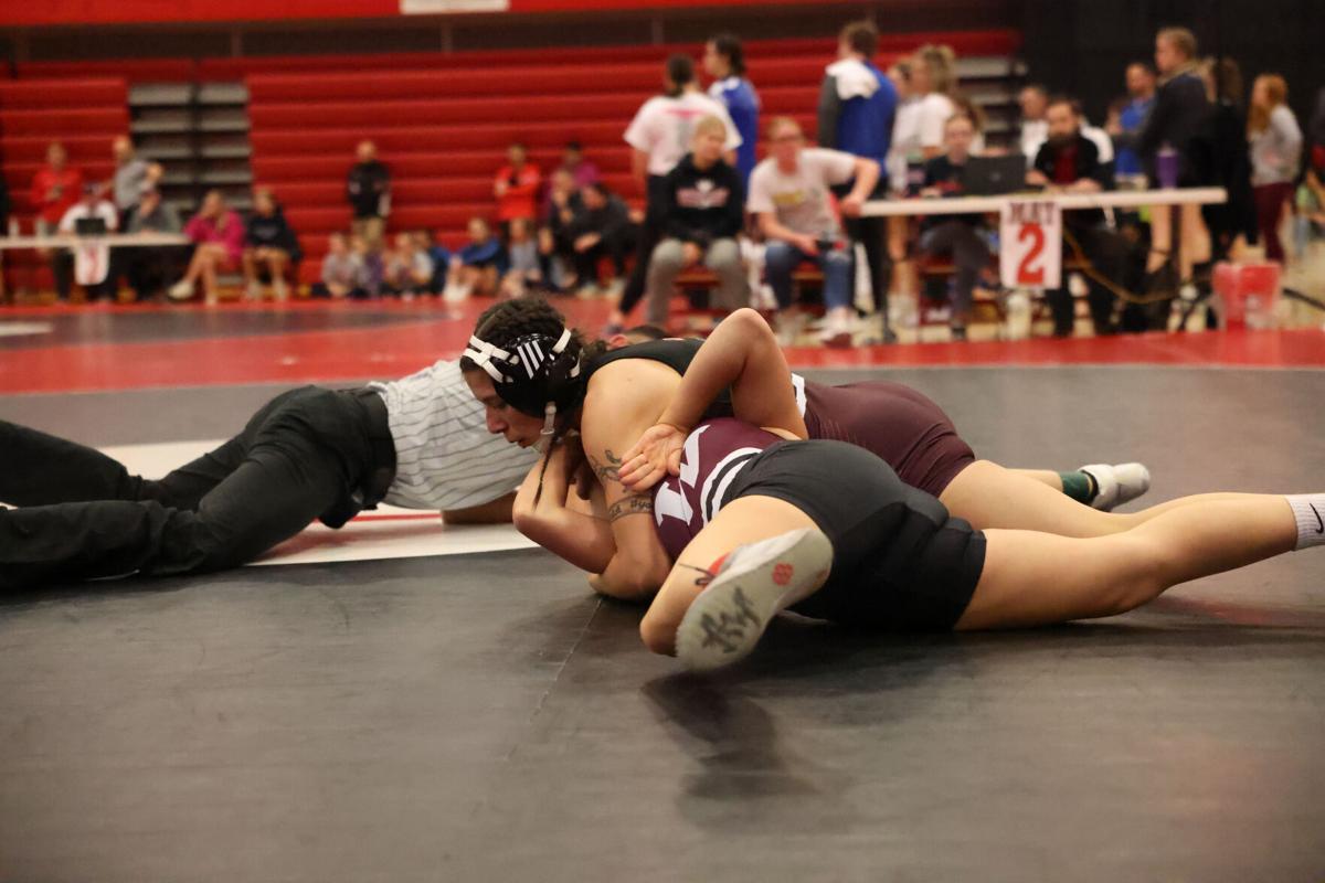 Columbus' Marissa Anderson signs with Augustana wrestling