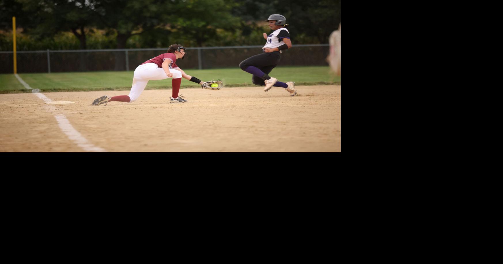 Columbus softball struggles defensively, falls to Bell East