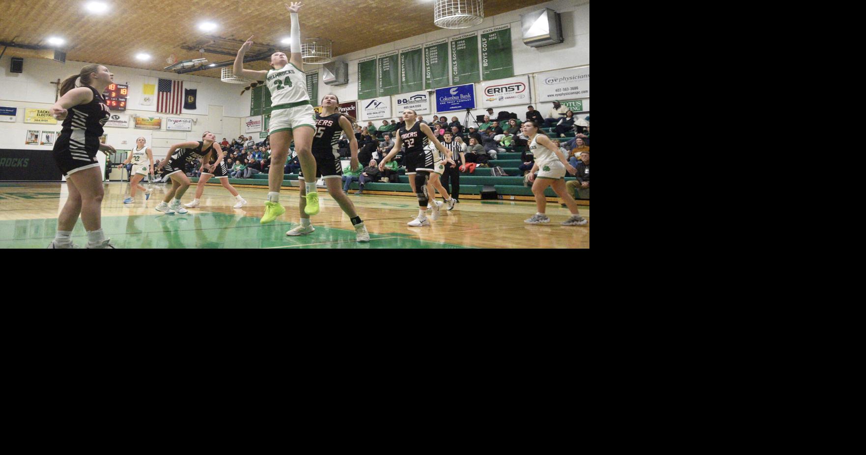 Scotus girls beat North Bend on senior night