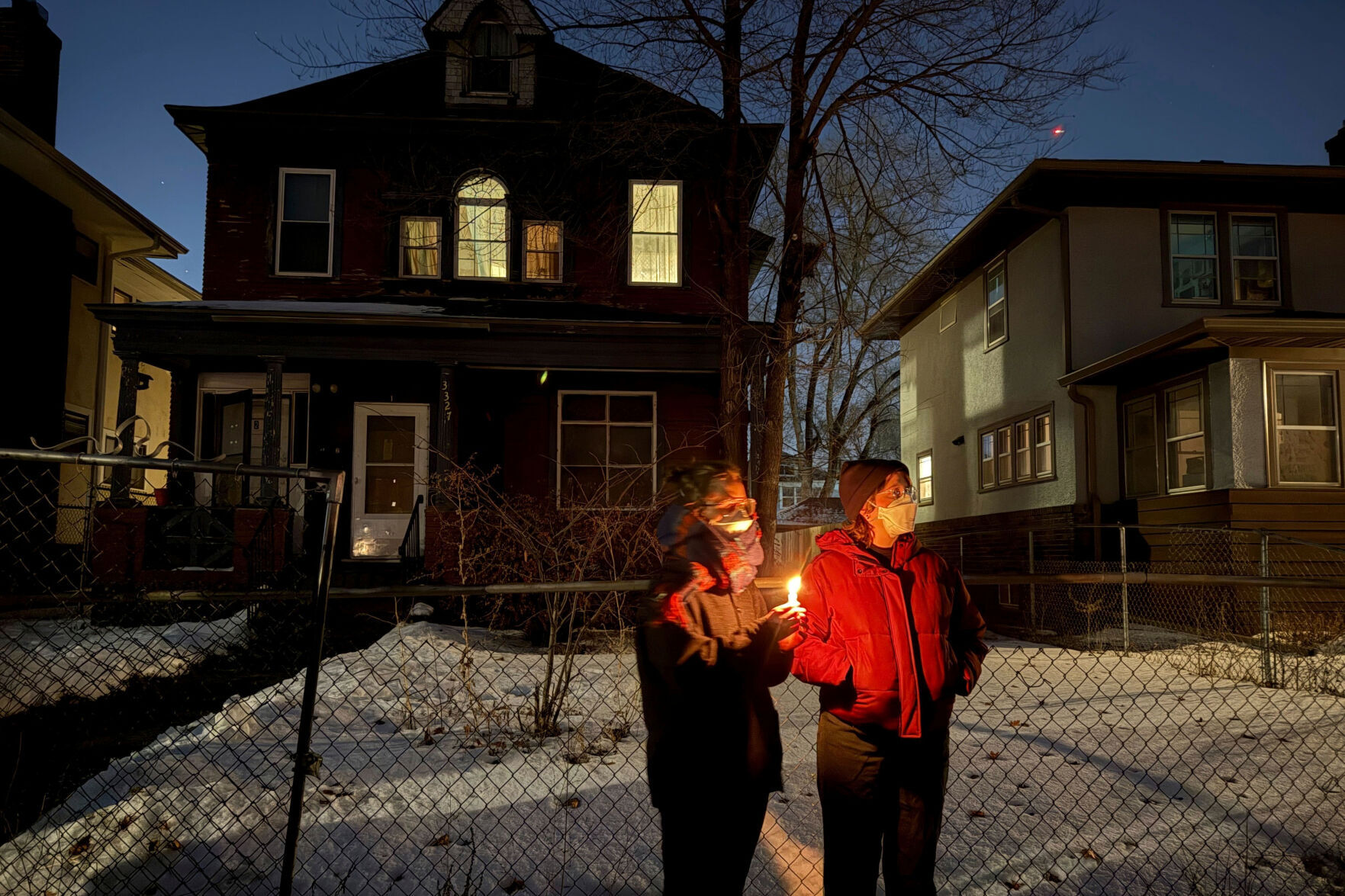 Immigration officers shoot, wound 2 people in Portland, Ore.