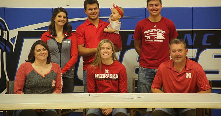 Weidner makes it official, signs with NU