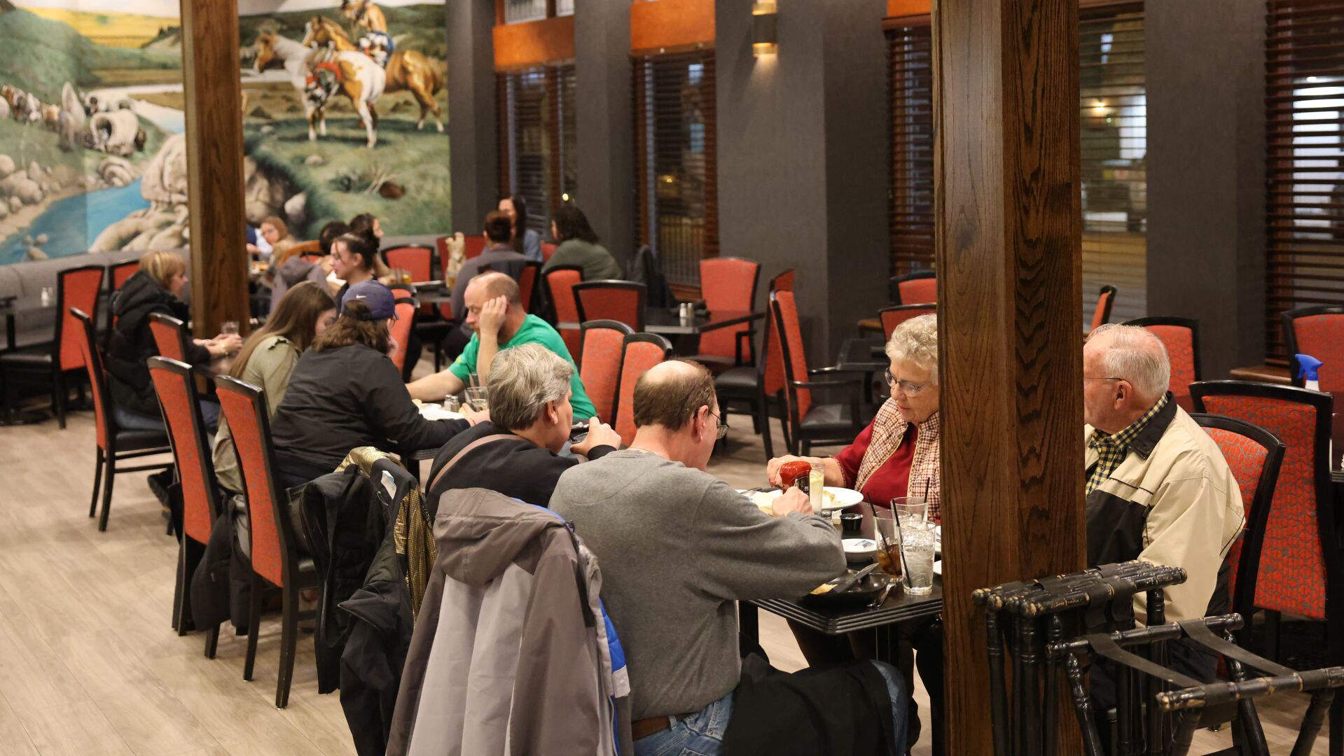 Dusters brings broad menu, history and relaxed vibe