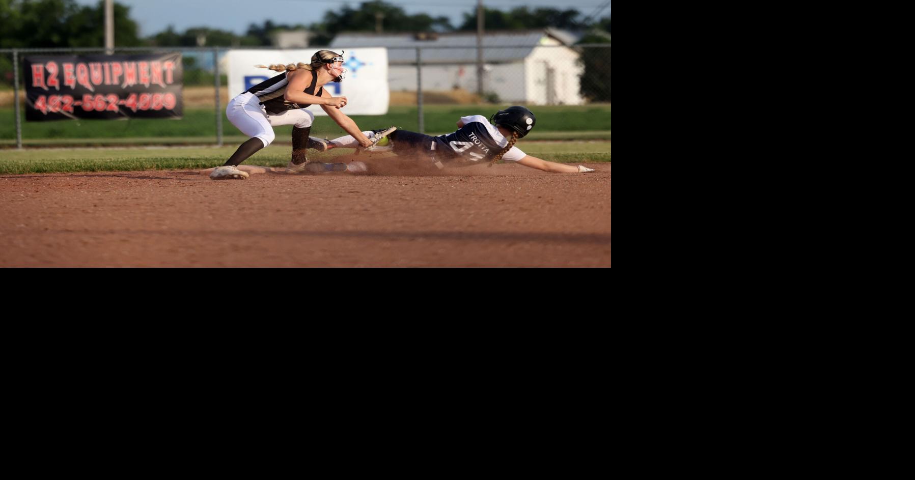 Crossfire softball drops doubleheader in final games before state