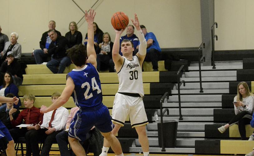 Trust the process: Monarchs boys basketball look to continue growing