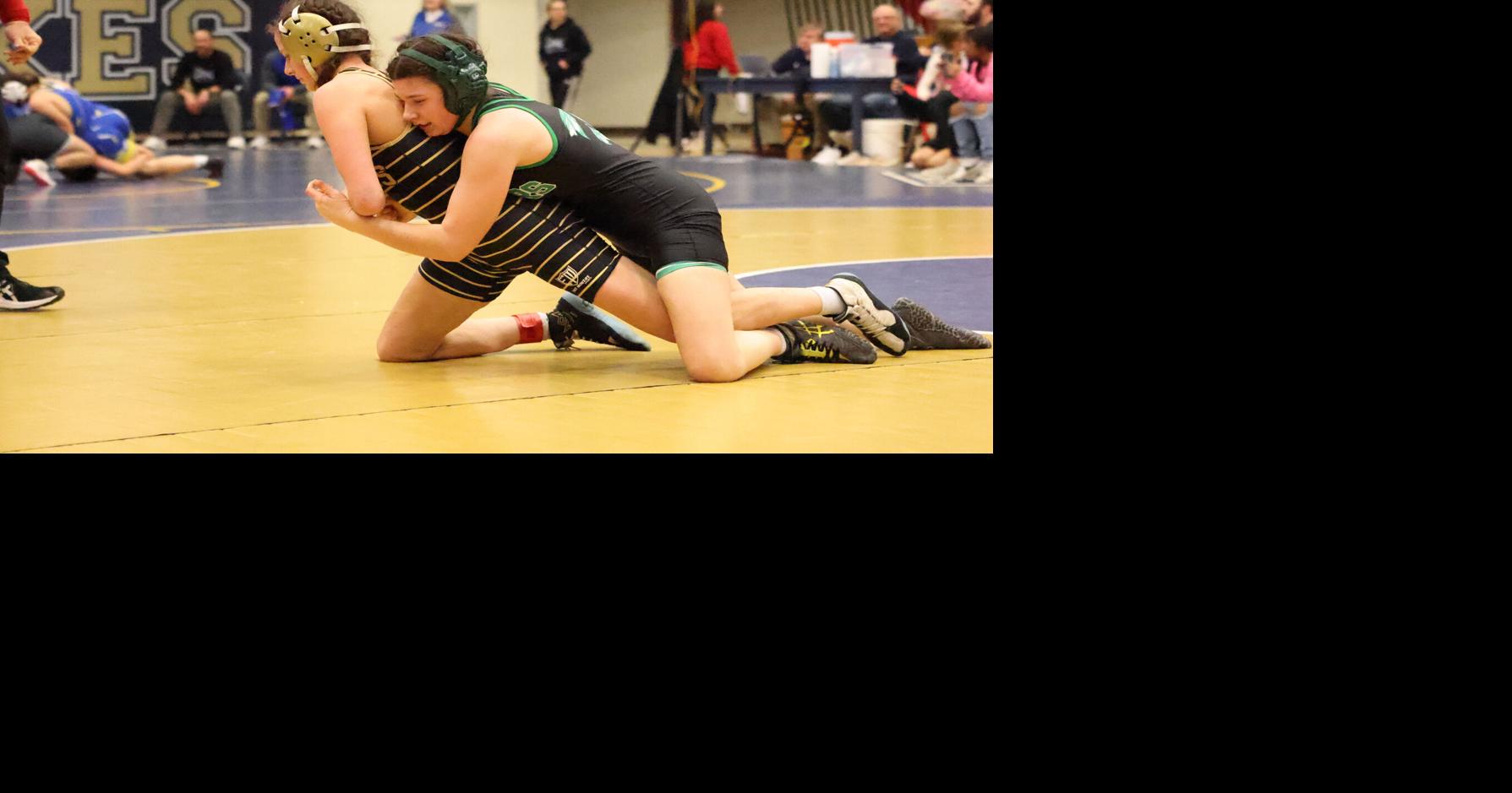 Schuyler, Howells-Dodge and C/L start wrestling seasons