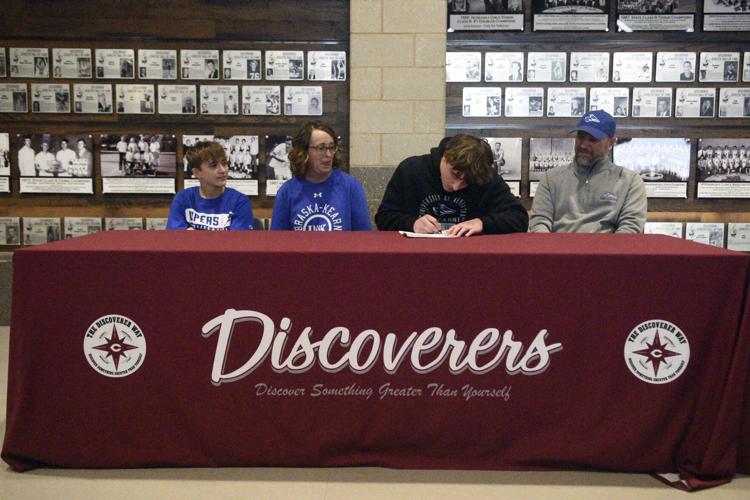 Columbus High's Crumley signs with UNK track and field