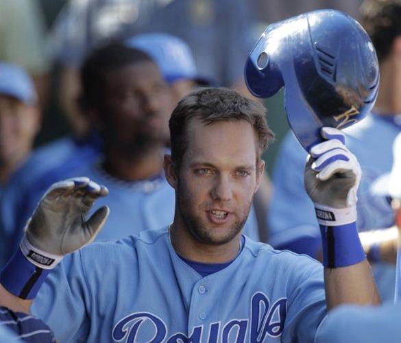 Alex Gordon returning to the Royals for 14th season
