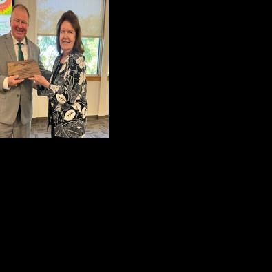 DCHS' Ockander gets secondary teacher of excellence award
