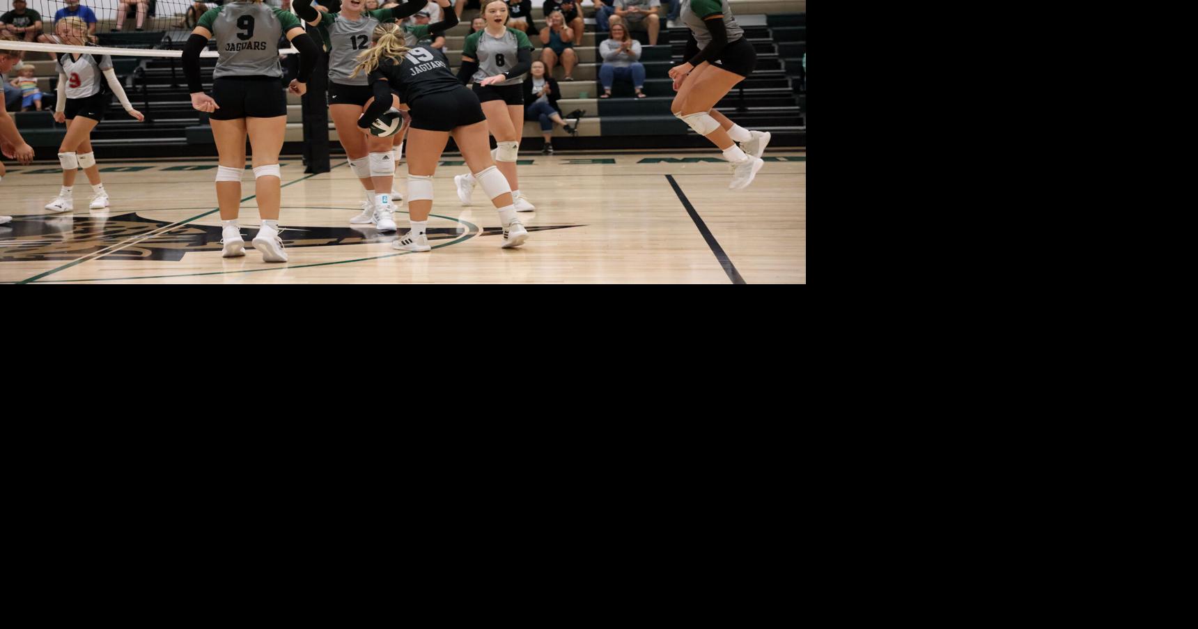 Howells-Dodge volleyball rolls through home quadrangular for first wins ...