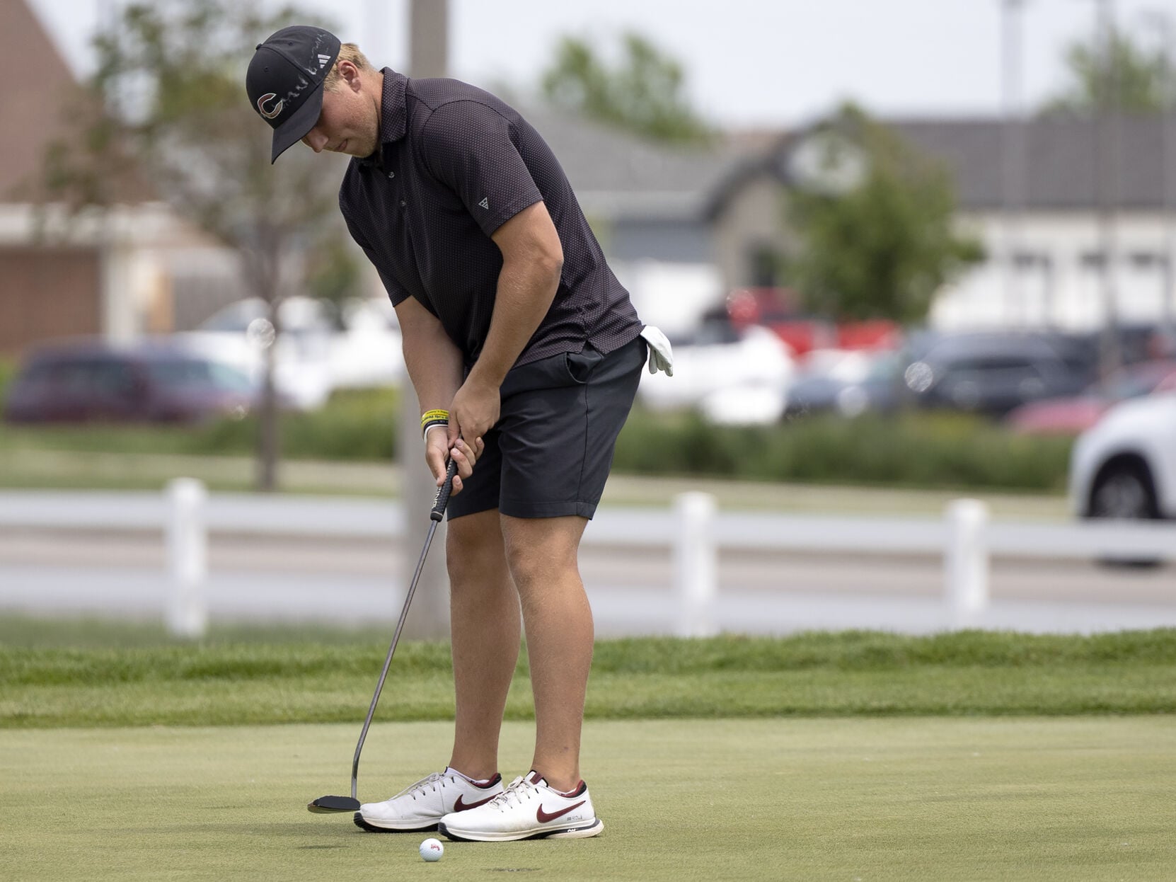 Columbus' Bryce Brown struggles on opening day of state golf