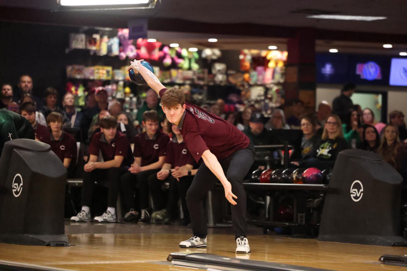 Colin Jaster signs to bowl at Hastings College