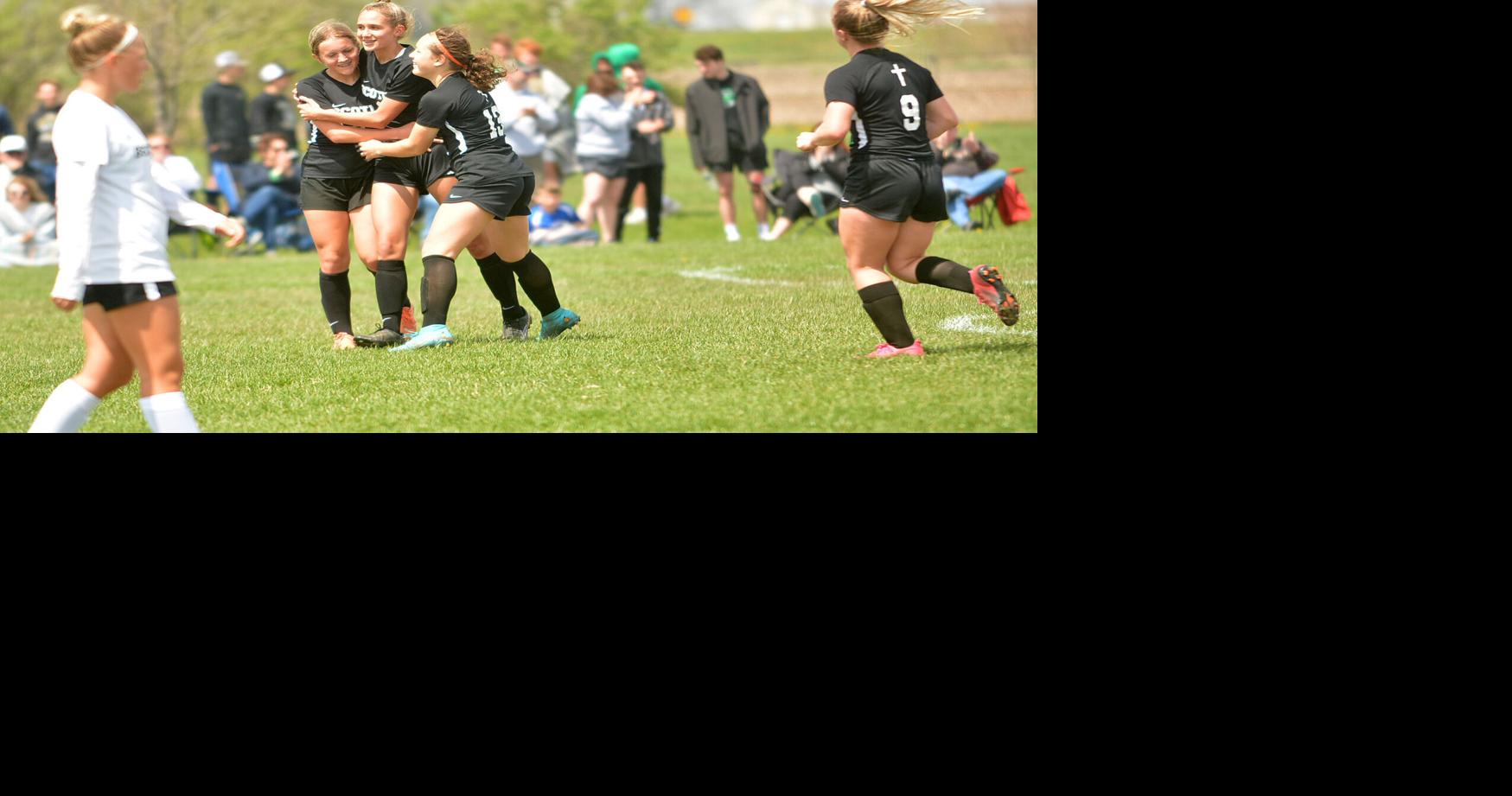 Scotus girls head to Omaha on 14-match win streak